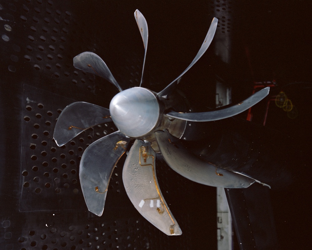 DVIDS - Images - SR-3C-X2 PROPELLER CONFIG. MOUNTED ON PROP. TEST RIG ...