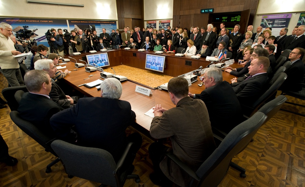 DVIDS - Images - Expedition 19 Docks to ISS