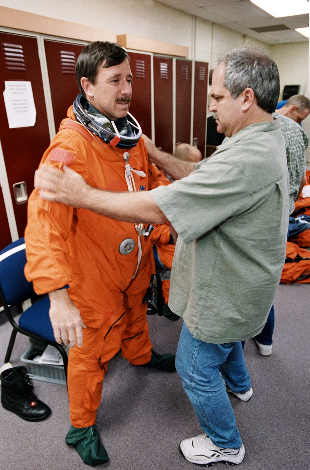 DVIDS - Images - STS-105 crew during Emergency Egress Training in bldg ...