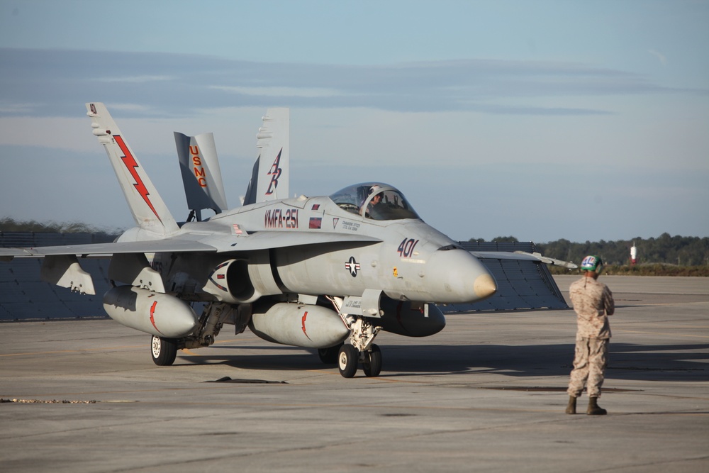 DVIDS - Images - Thunderbolts return to Fightertown [Image 16 of 18]