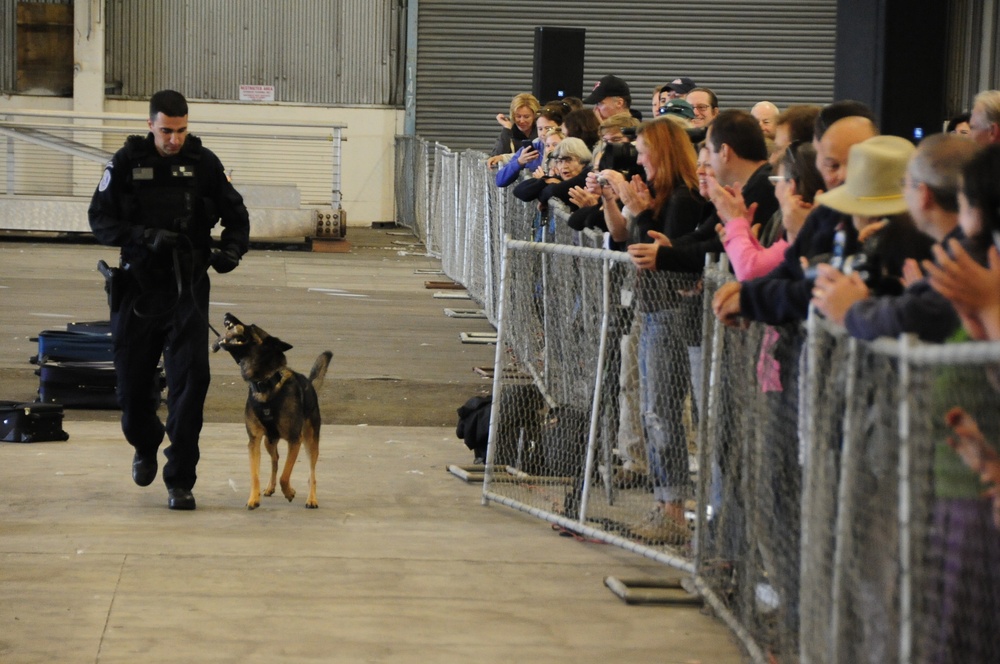 DVIDS - Images - Coast Guard K-9 demonstration [Image 2 of 2]