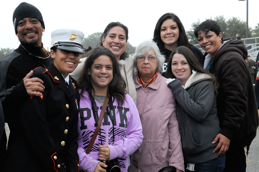 DVIDS - Images - Platoon 4036 Honor Graduate and Family [Image 2 of 2]