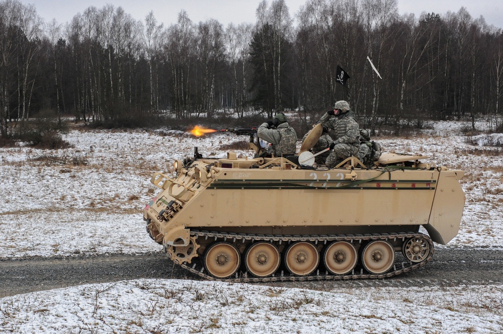 DVIDS - Images - 1-4 Infantry Regiment clearing buildings [Image 1 of 7]