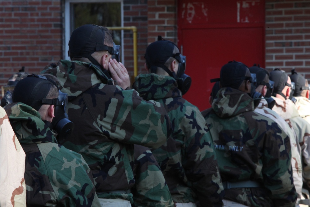 DVIDS - Images - Combat Logistics Regiment 27 gas chamber training ...