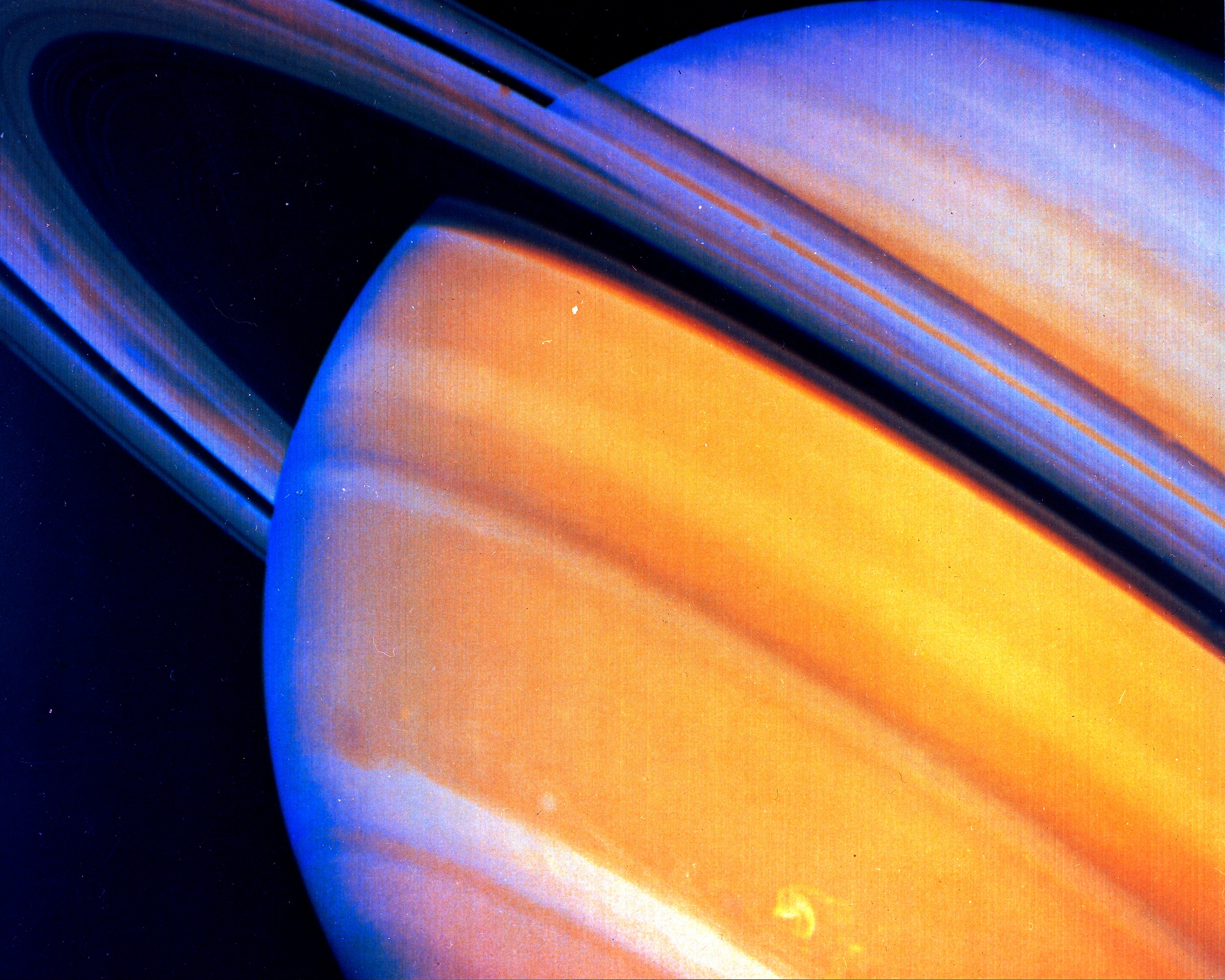 Voyager 2 Saturno