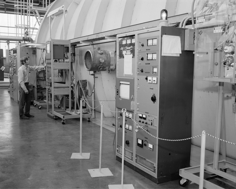 DVIDS - Images - RESEARCH FACILITIES IN THE ELECTRIC PROPULSION ...