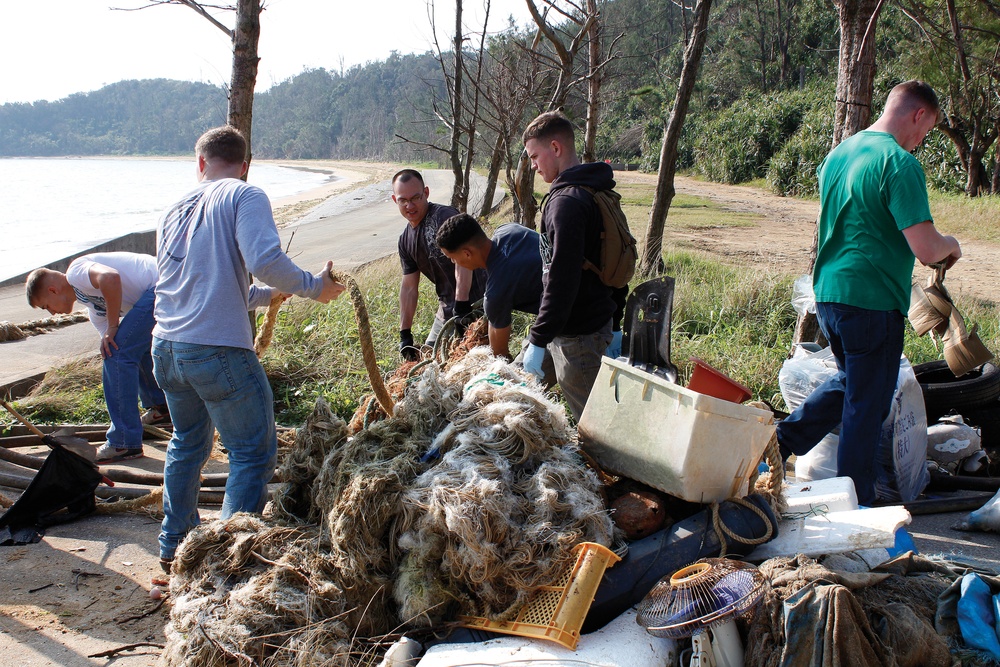 DVIDS - News - Marines volunteer, community benefits