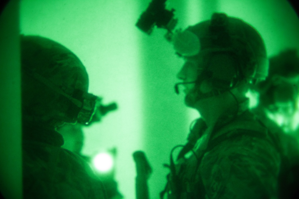DVIDS - Images - Night operation [Image 6 of 19]