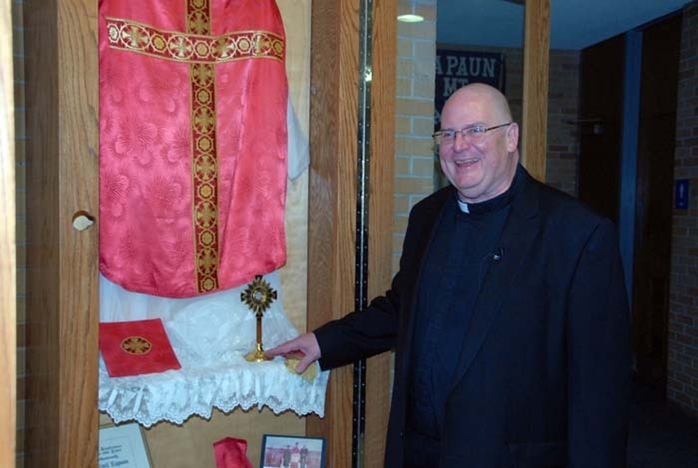 DVIDS - News - Faithful priest, dedicated soldier: Korean War chaplain ...