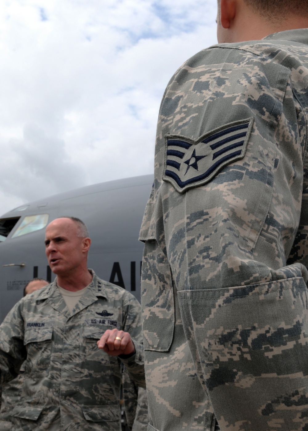 DVIDS - News - 3rd Air Force commander witnesses 7 million pound mission