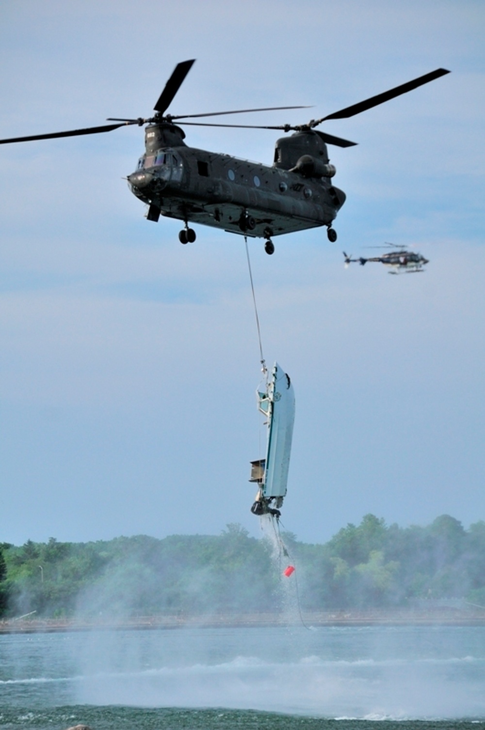 DVIDS - News - CH-47s arrive this morning Army Guard flight facility in ...