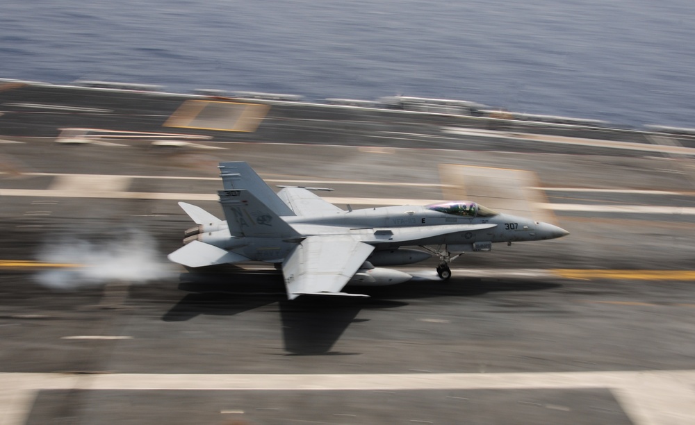 DVIDS - Images - Flight deck landing
