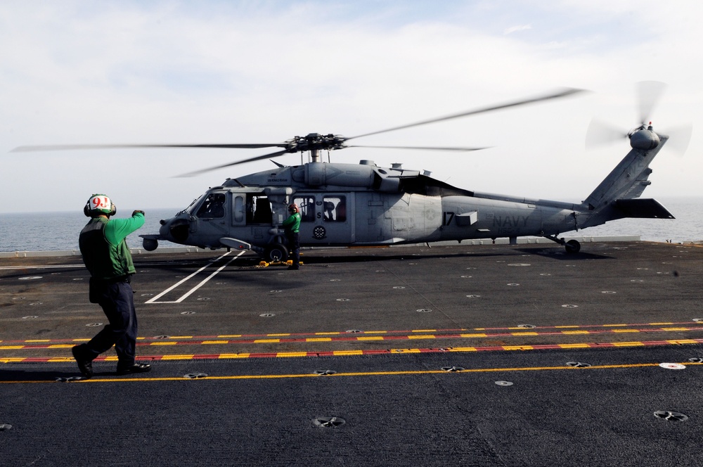 DVIDS - Images - Flight deck action [Image 1 of 3]
