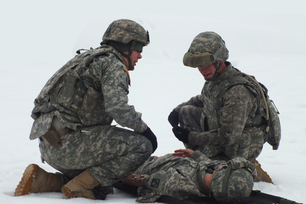 DVIDS - Images - First aid and casualty evacuation training [Image 15 ...