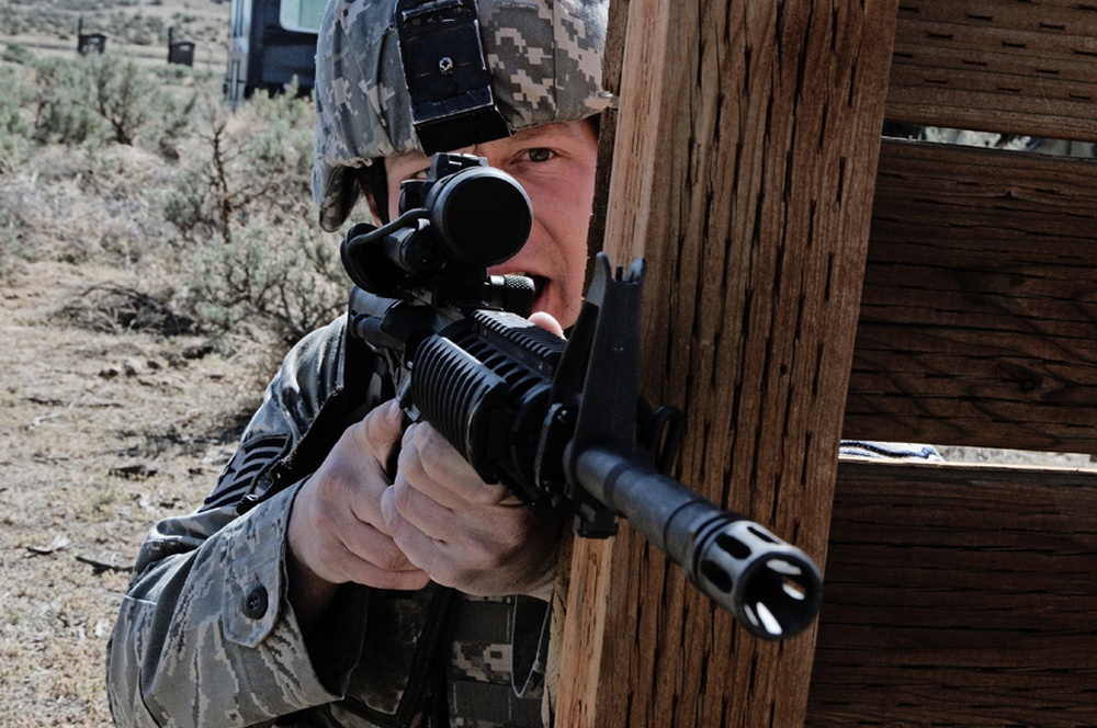 DVIDS - News - Shoot, Move, Communicate!