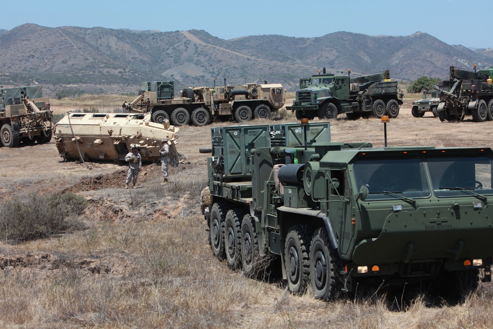 DVIDS - News - 1st Maintenance Battalion conducts vehicle-recovery exercise