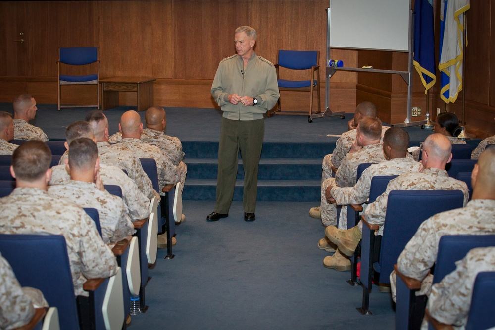 DVIDS - Images - Commandant's Commanders Course [Image 4 of 4]
