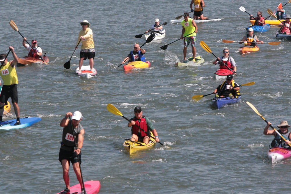 DVIDS - Images - Kayak for the Warriors race makes a splash [Image 2 of 5]