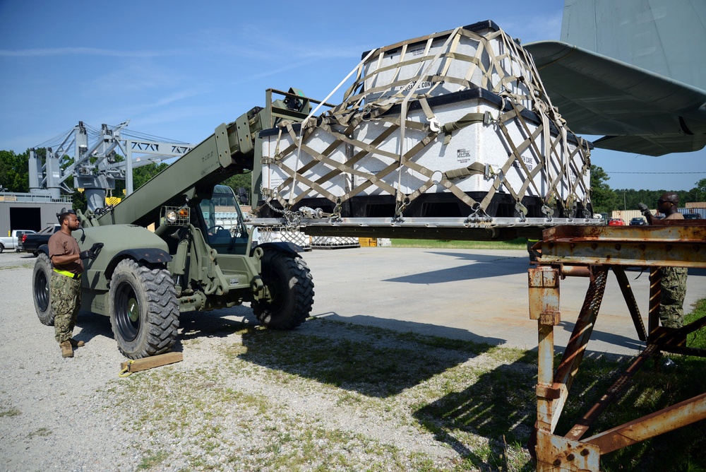 DVIDS - Images - NCHB 11 conducts on site training At NAVELSG [Image 1 ...