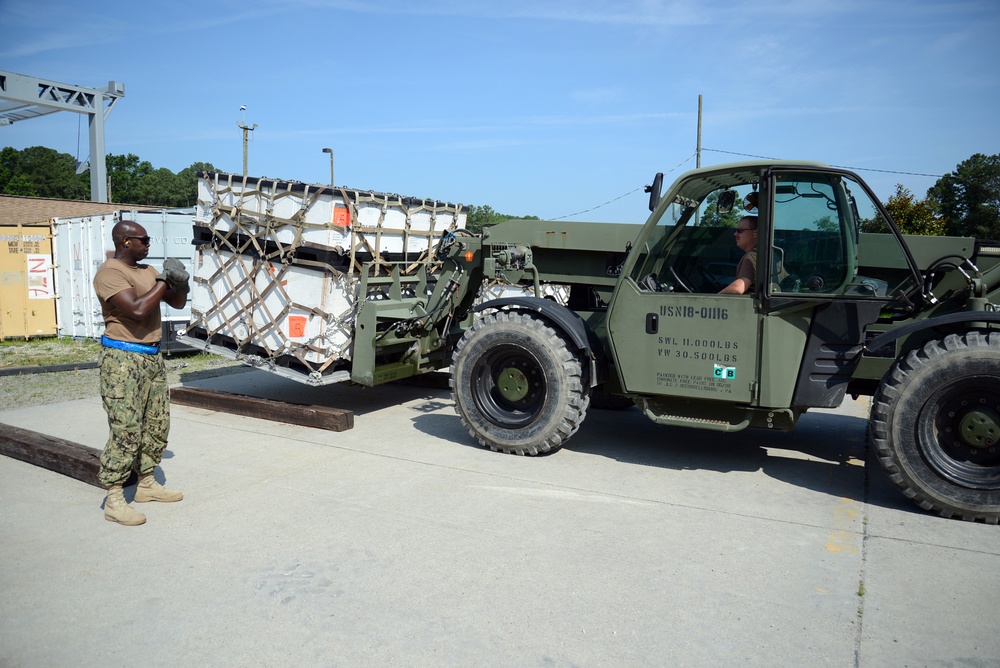 DVIDS - Images - NCHB 11 conducts on site training At NAVELSG [Image 4 ...