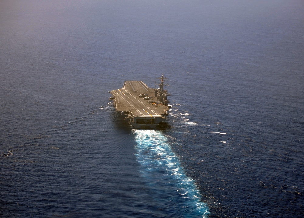 DVIDS - Images - USS Carl Vinson operations [Image 2 of 2]