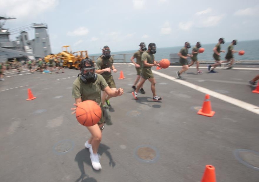 DVIDS - Images - CLB-13 Marines perform in gas mask Olympics [Image 3 of 3]
