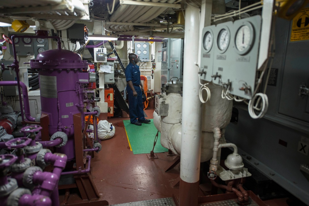 DVIDS - Images - USS Ramage operations [Image 3 of 3]