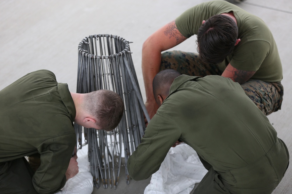 DVIDS - Images - VMGR-352 [Image 1 of 5]