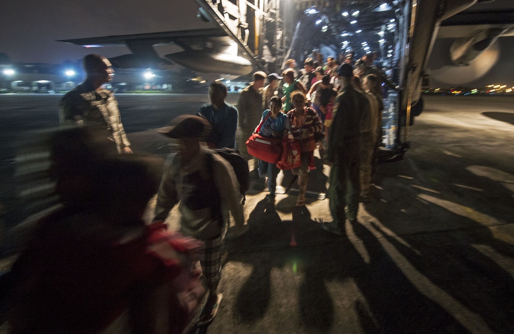 DVIDS - Images - Operation Damayan [Image 2 of 10]