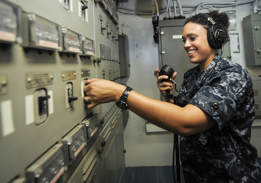 DVIDS - Images - USS Nimitz sailor at work