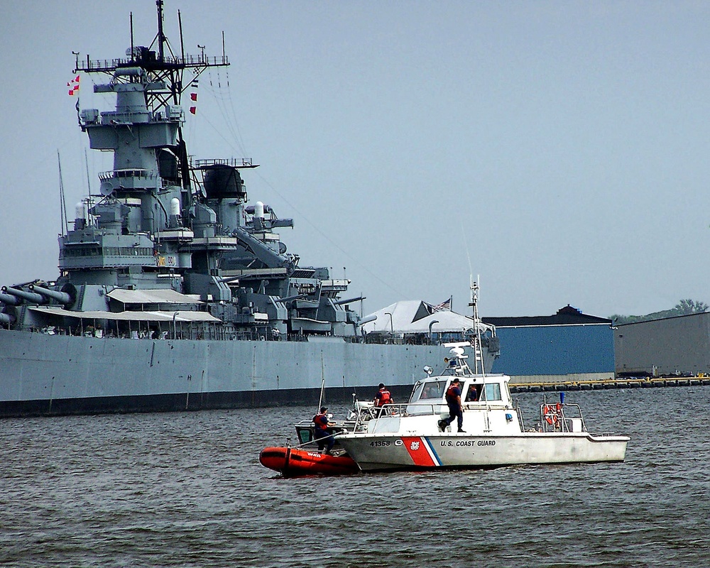DVIDS - Images - COAST GUARD AT PENN'S LANDING