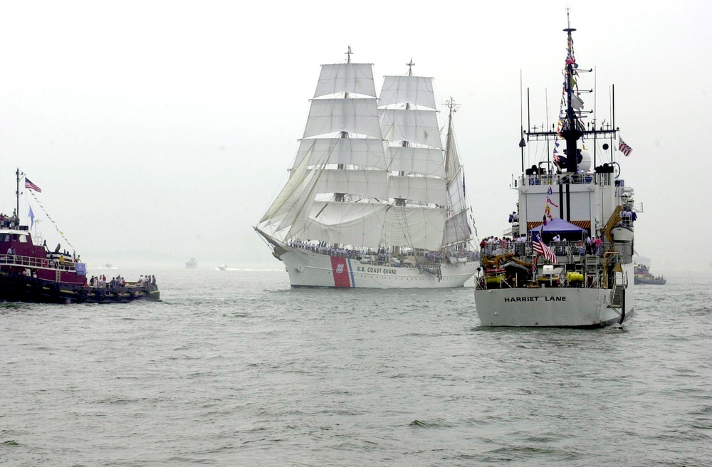 DVIDS - Images - OPSAIL 2000