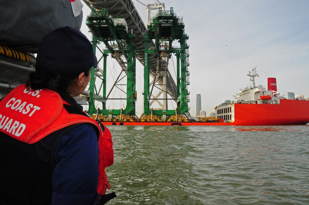 DVIDS - Images - Coast Guard maintains safety zone for barge carrying ...