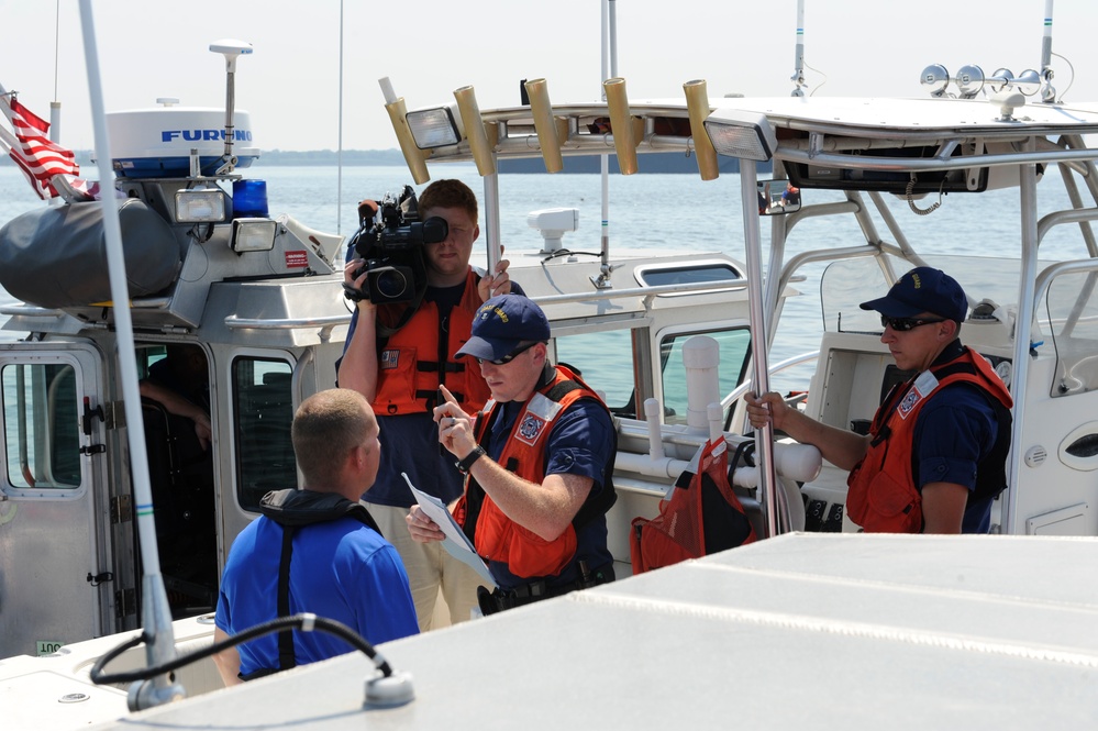 DVIDS - Images - Coast Guard conducts boarding training