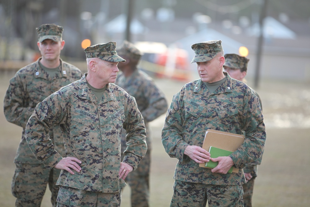 DVIDS - Images - Lt.Gen. Glueck visits SOI-E Marines [Image 3 of 5]