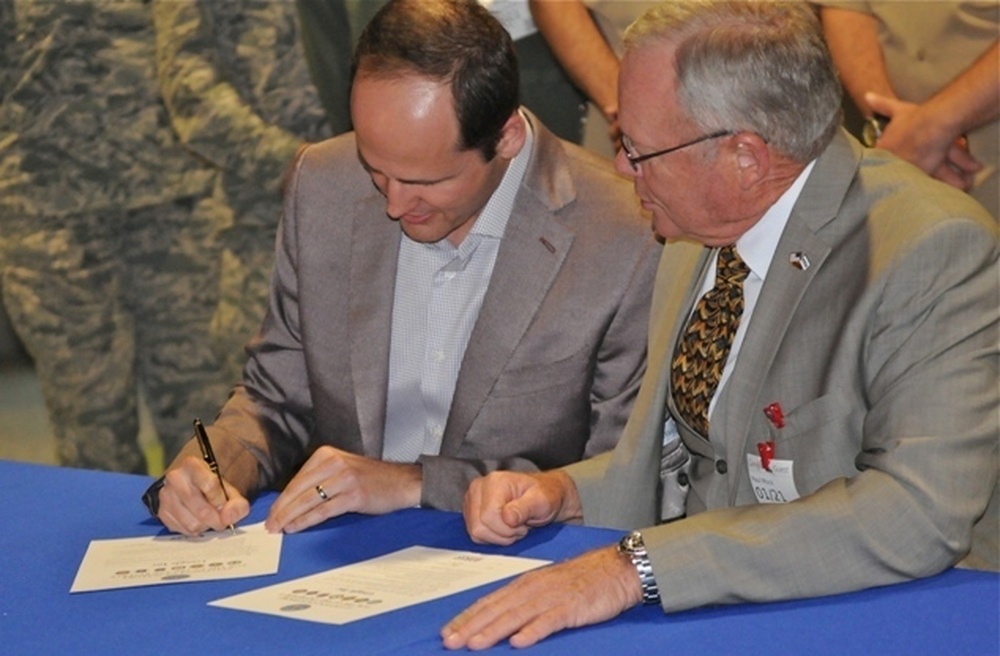 DVIDS - News - ESGR and Google's Statement of Support Signing Ceremony