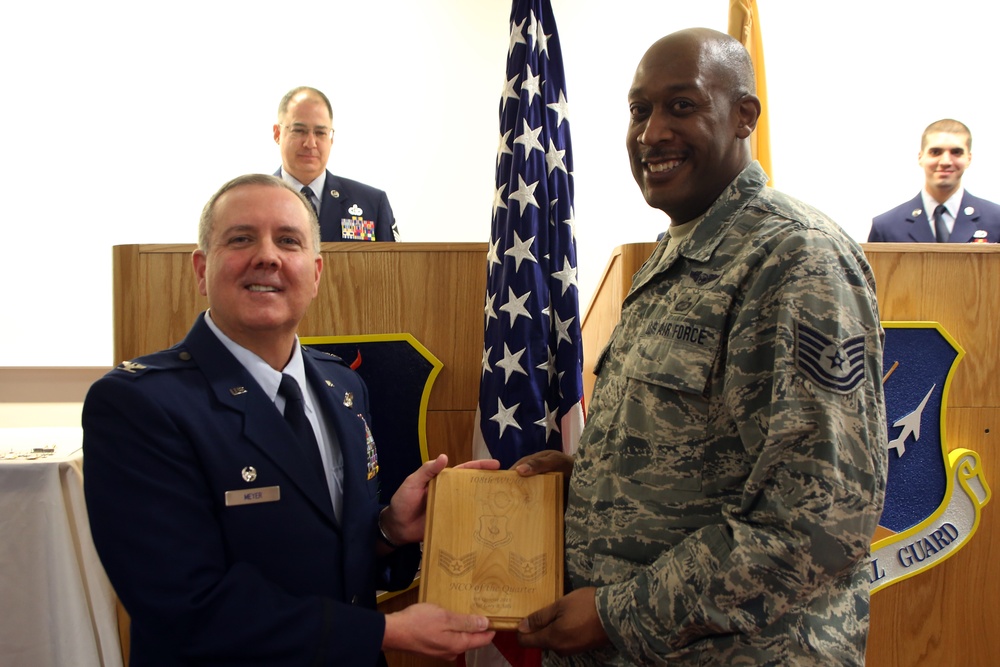 DVIDS - Images - Officers promotion and awards ceremony [Image 18 of 22]