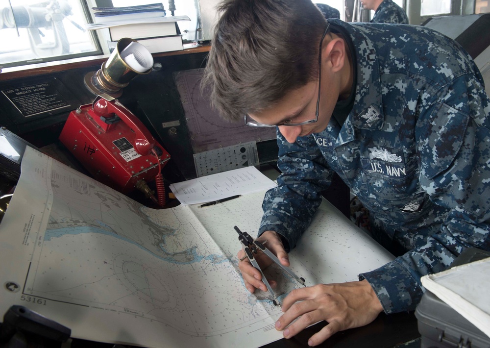 DVIDS - Images - USS Elrod operations [Image 1 of 6]