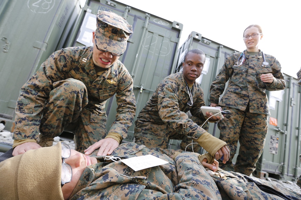 DVIDS - News - CLR-35 corpsmen hone emergency medical skills