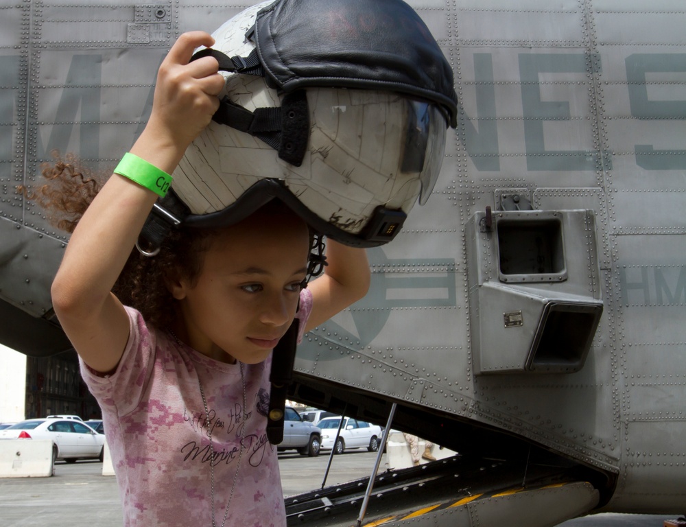 DVIDS - Images - Oorah kids [Image 8 of 12]