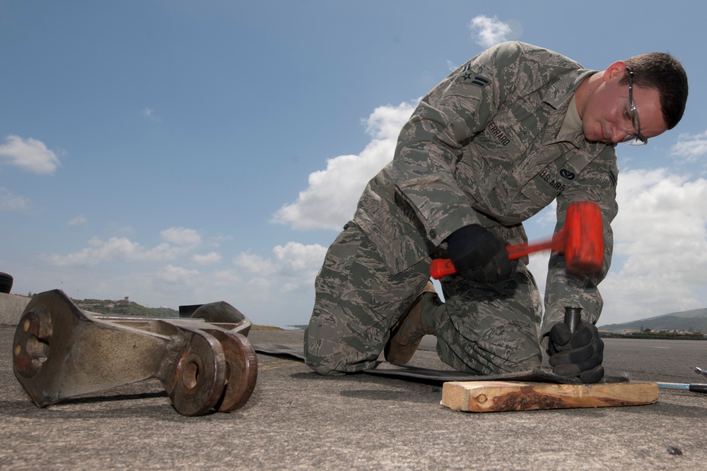 DVIDS - Images - 65th CES maintains ability to stop aircraft [Image 7 of 9]