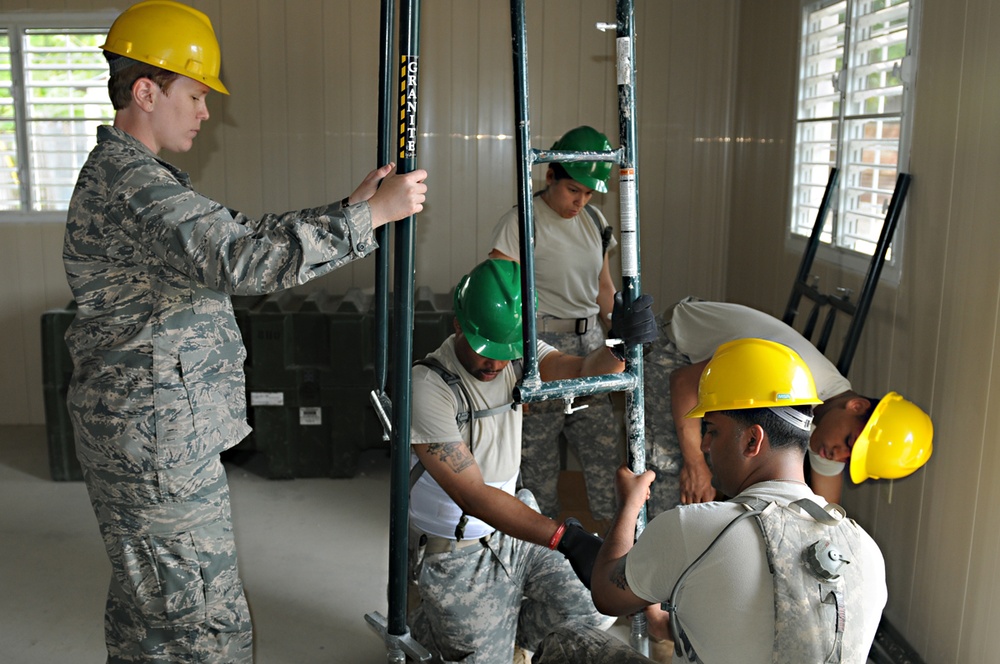 DVIDS - Images - Inspecting the lead [Image 2 of 6]