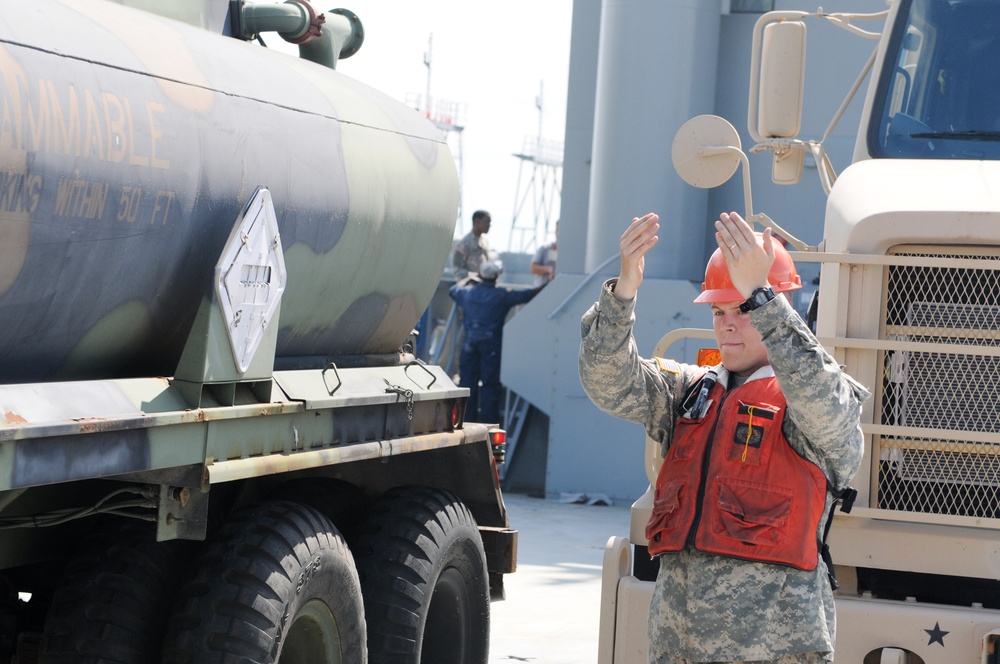 DVIDS - News - 298th TC truckers tackle QLLEX 2014