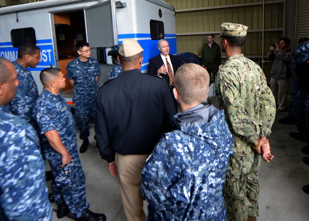 DVIDS - Images - EOC training [Image 2 of 3]