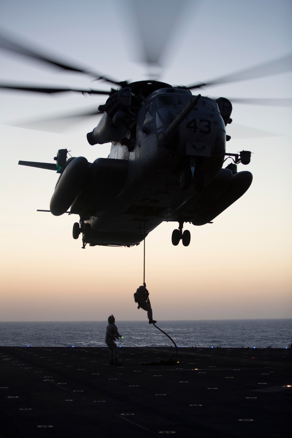 DVIDS - Images - BLT 1/6 rappels, fast ropes at sea [Image 5 of 5]