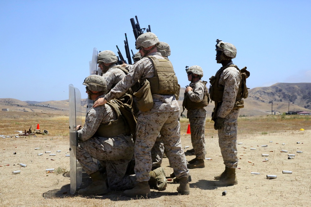 DVIDS - Images - Marines conduct less than lethal training in ...