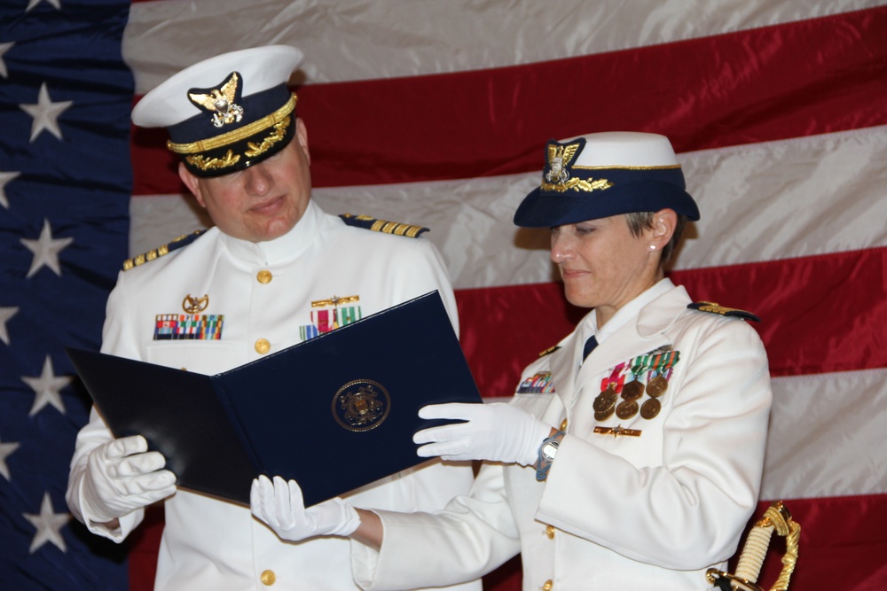DVIDS - Images - Marine Safety Unit Chicago Change of Command Ceremony [Image 1 of 3]