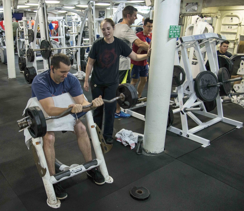 DVIDS - Images - Peleliu sailors remain physically fit [Image 4 of 5]