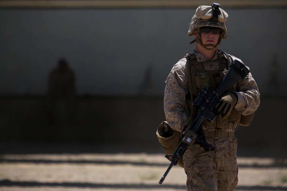 DVIDS - Images - SP-MAGTF Crisis Response combat-marksmanship drills ...