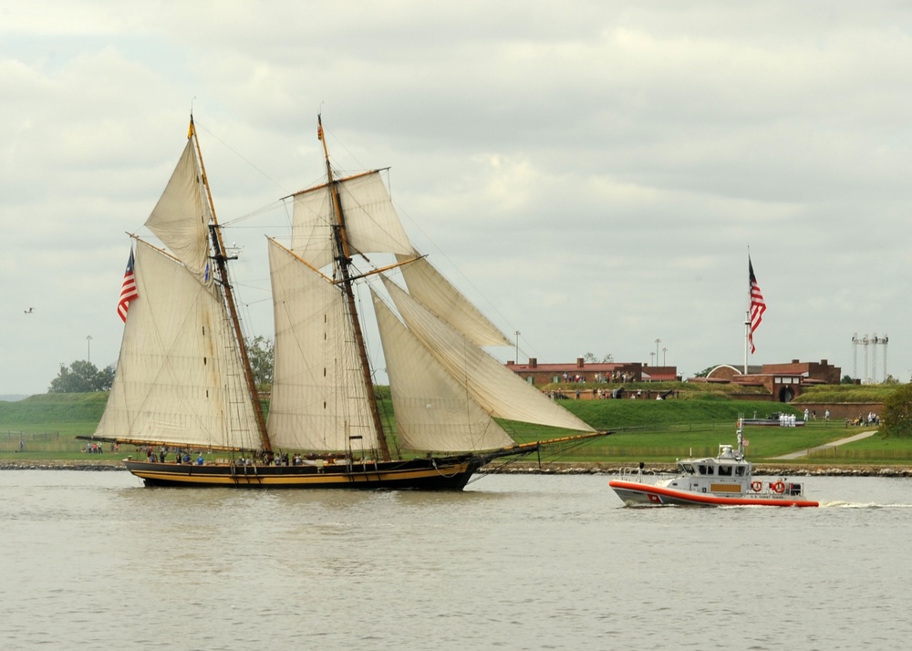 DVIDS - Images - Coast Guard provides escort during Star Spangled 200 ...